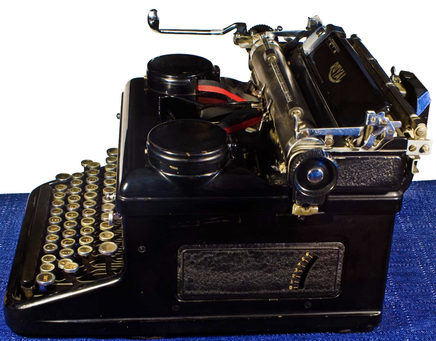 The Legacy of Royal Typewriters: A Look at Their Impact and Famous ...