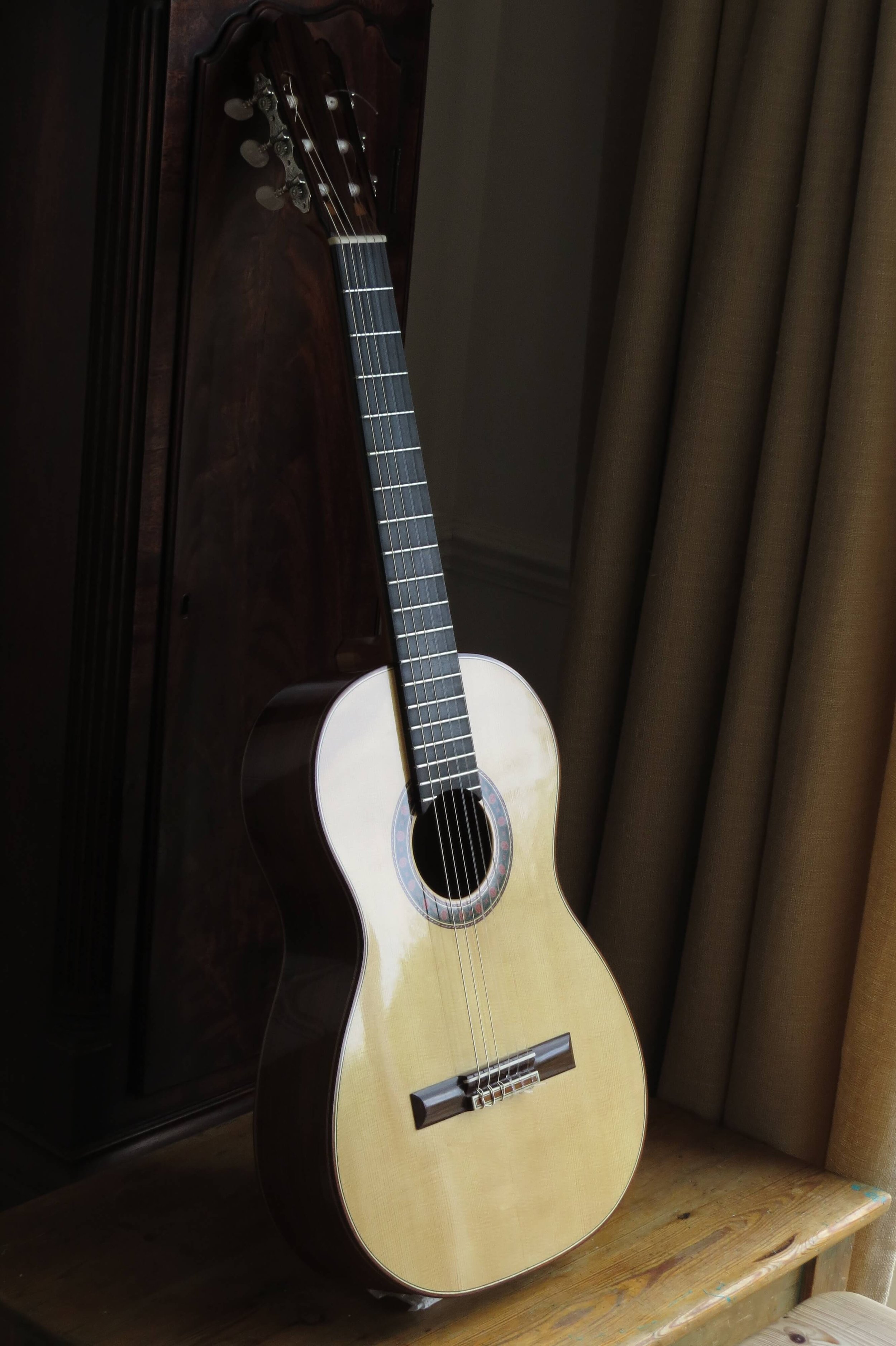What are short scale guitars and who are they for? — Handmade Classical ...