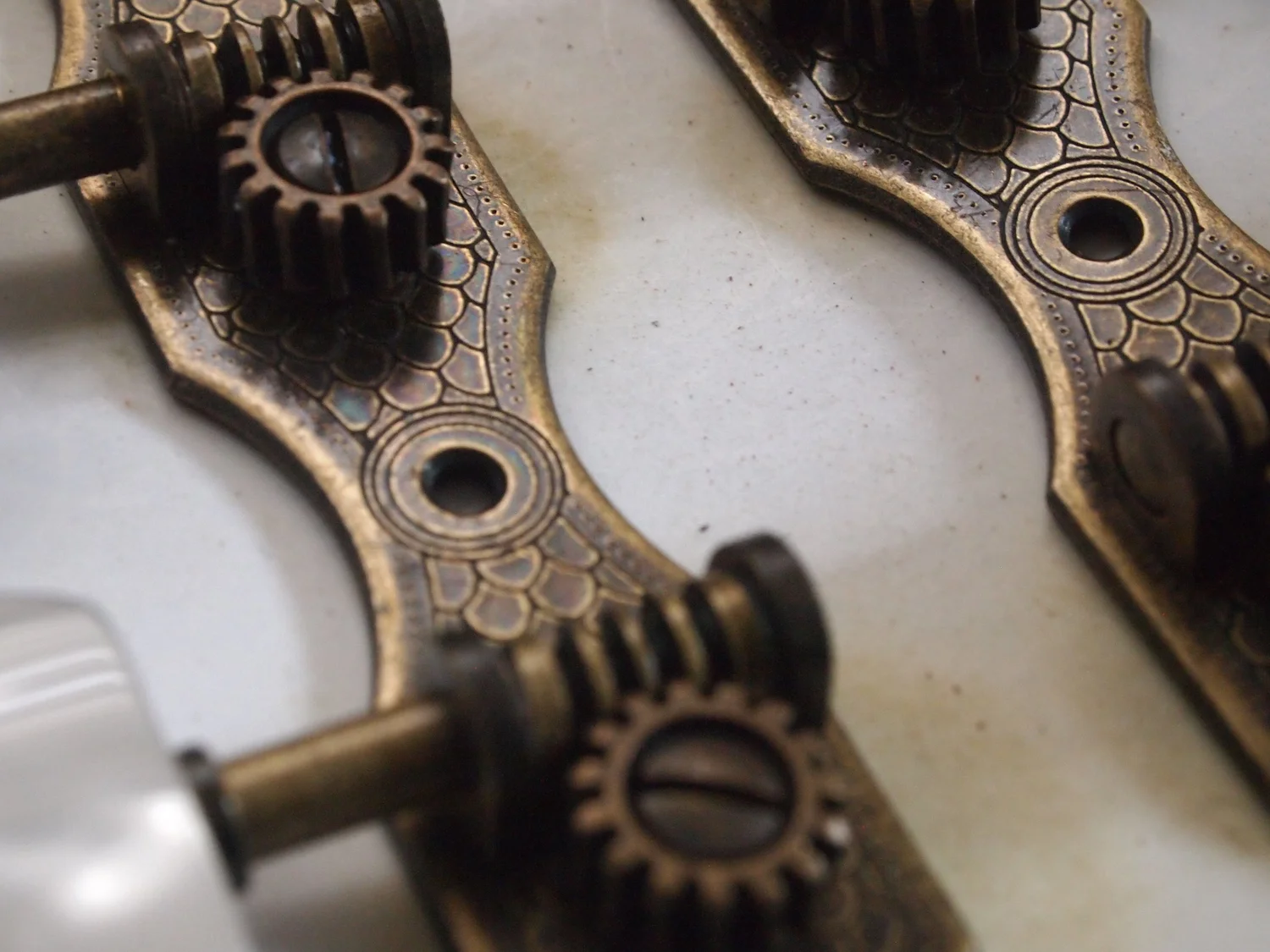 What are tuning machines? Which tuners should I buy for my classical ...