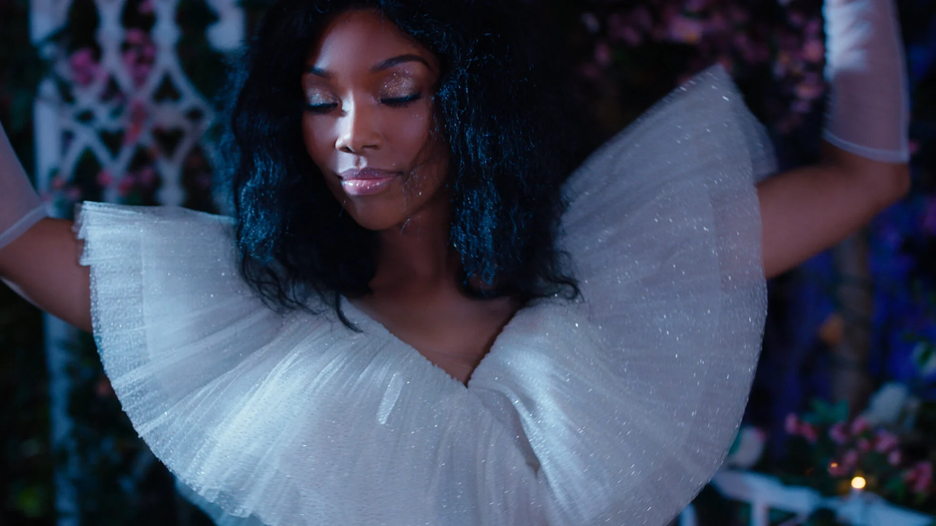 Brandy "Starting Now" — Tusk