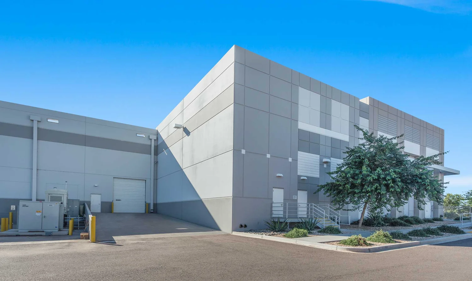 Portfolio | Buckeye Logistics Center — The Koll Company