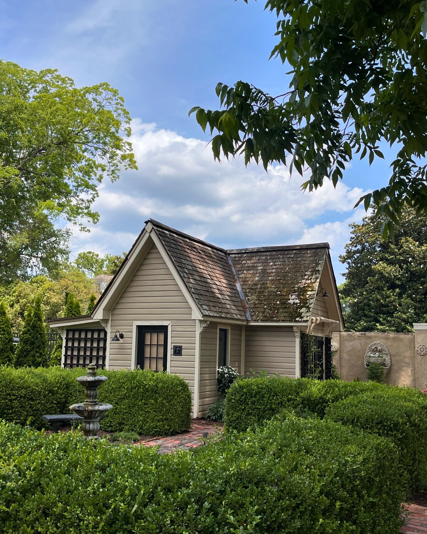 The Pinner House Bed & Breakfast