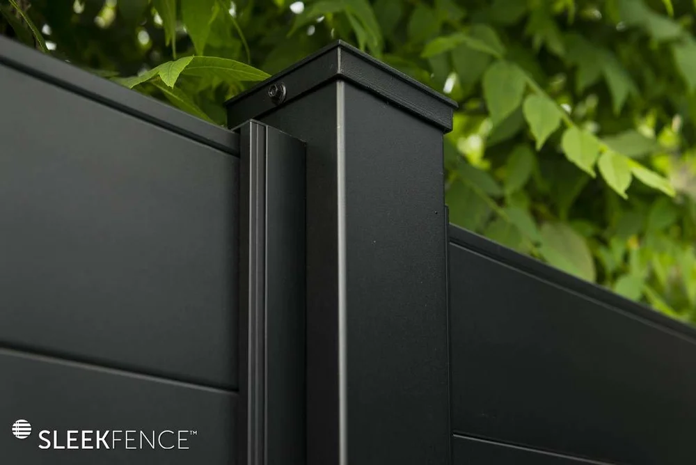 Sleek Modern Fence — FENSU