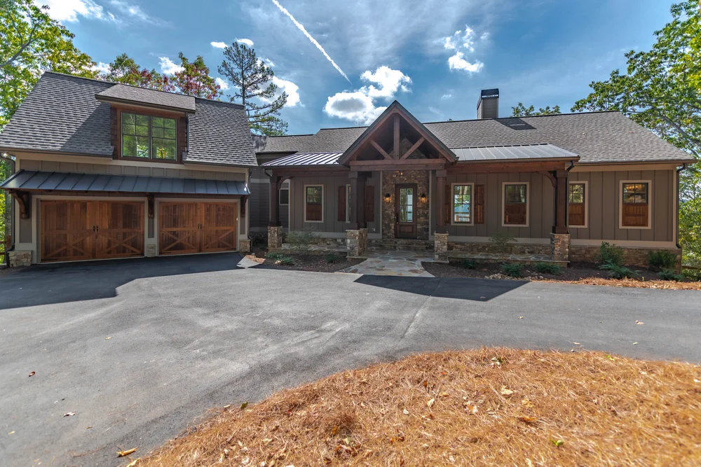 Home Tours — Canoe Custom Homes