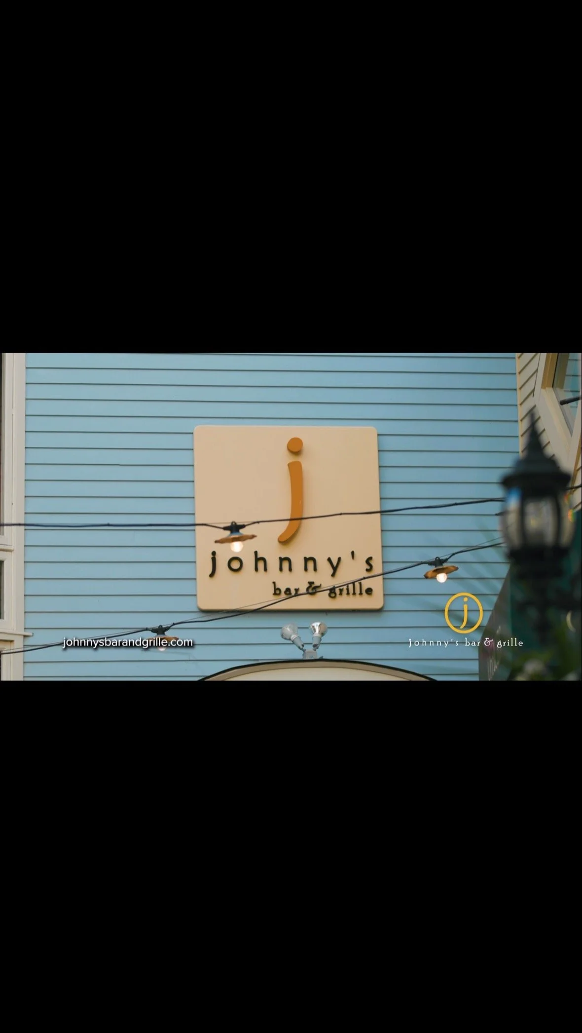 Johnny's Bar & Grille