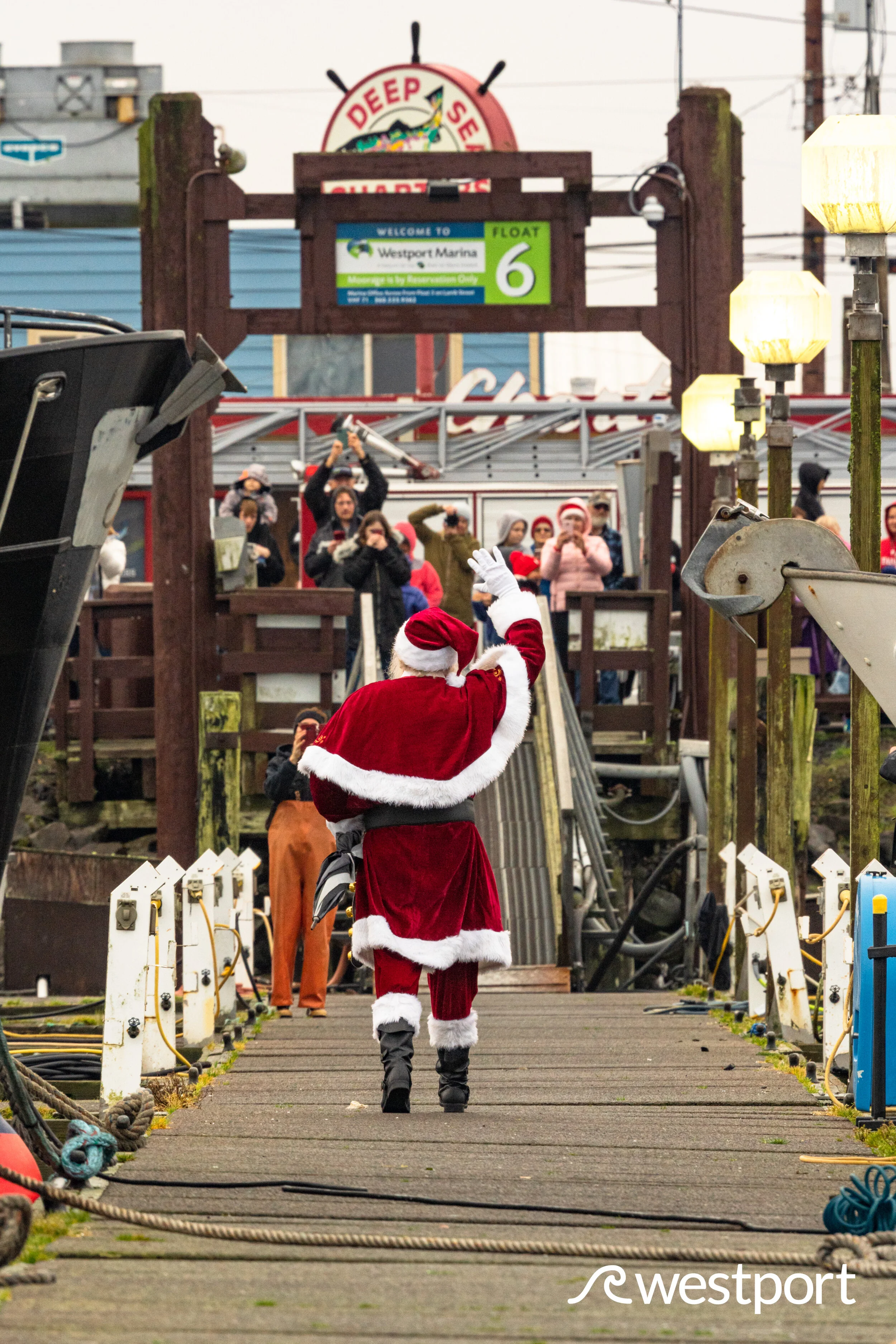 Santa by the Sea 2019 in Westport, Washington — Experience Westport ...