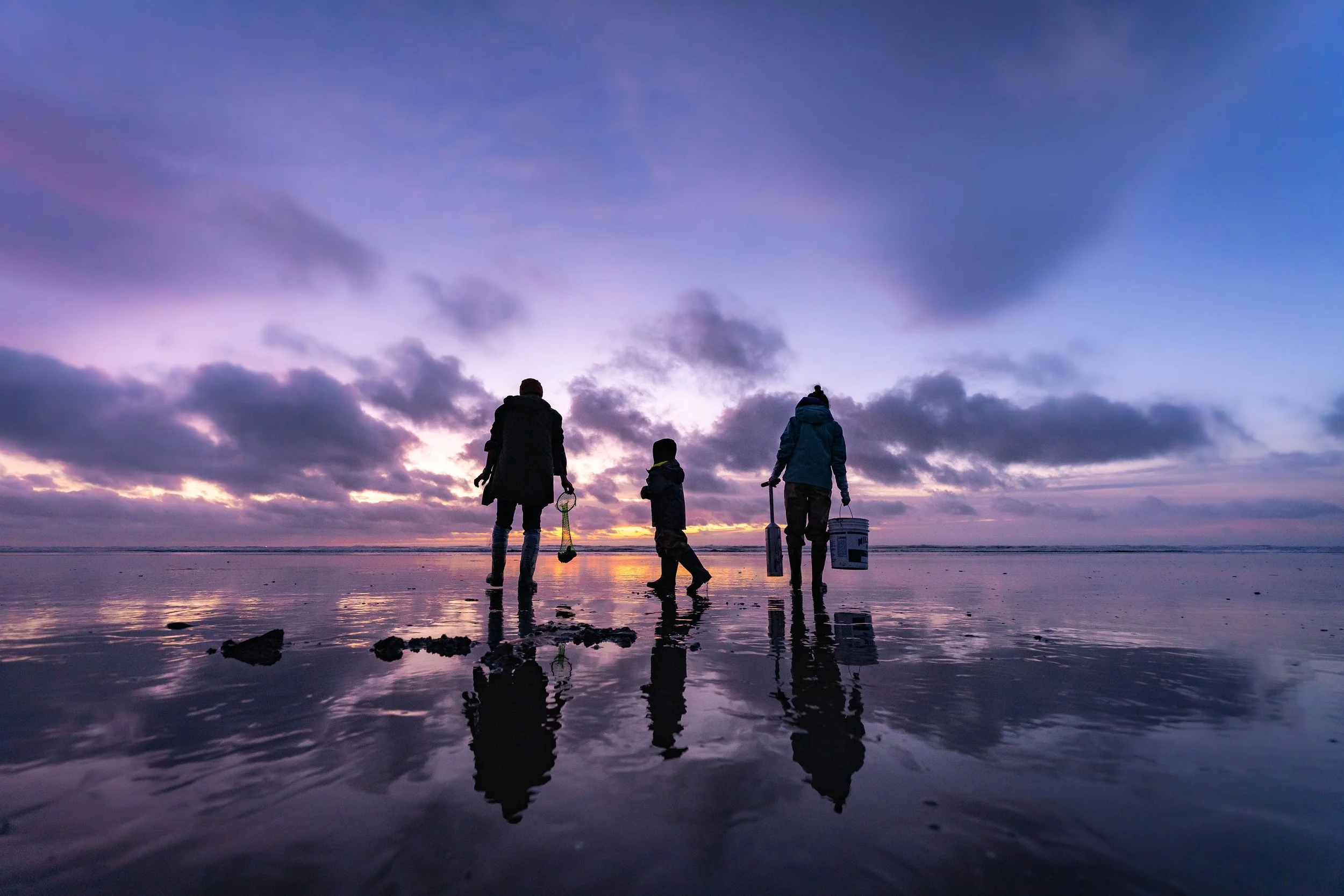Experience Westport: Razor Clamming on the Washington Coast ...