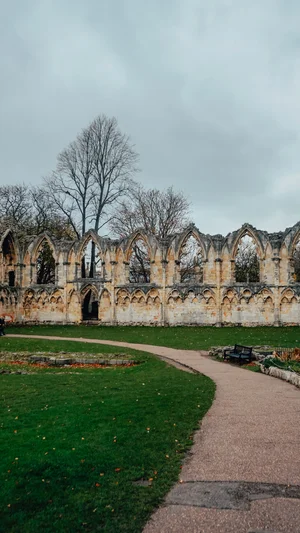 8 Insta-worthy photo spots in York — Solo budget traveller | Content ...
