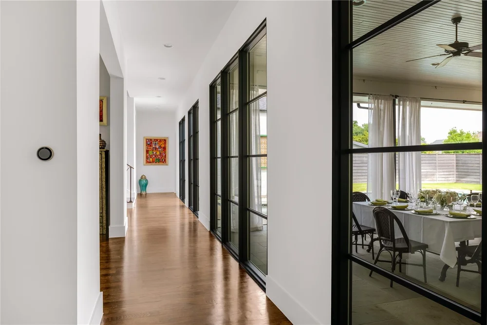 View the Interiors Gallery for Wood, Aluminum, and Steel window and ...