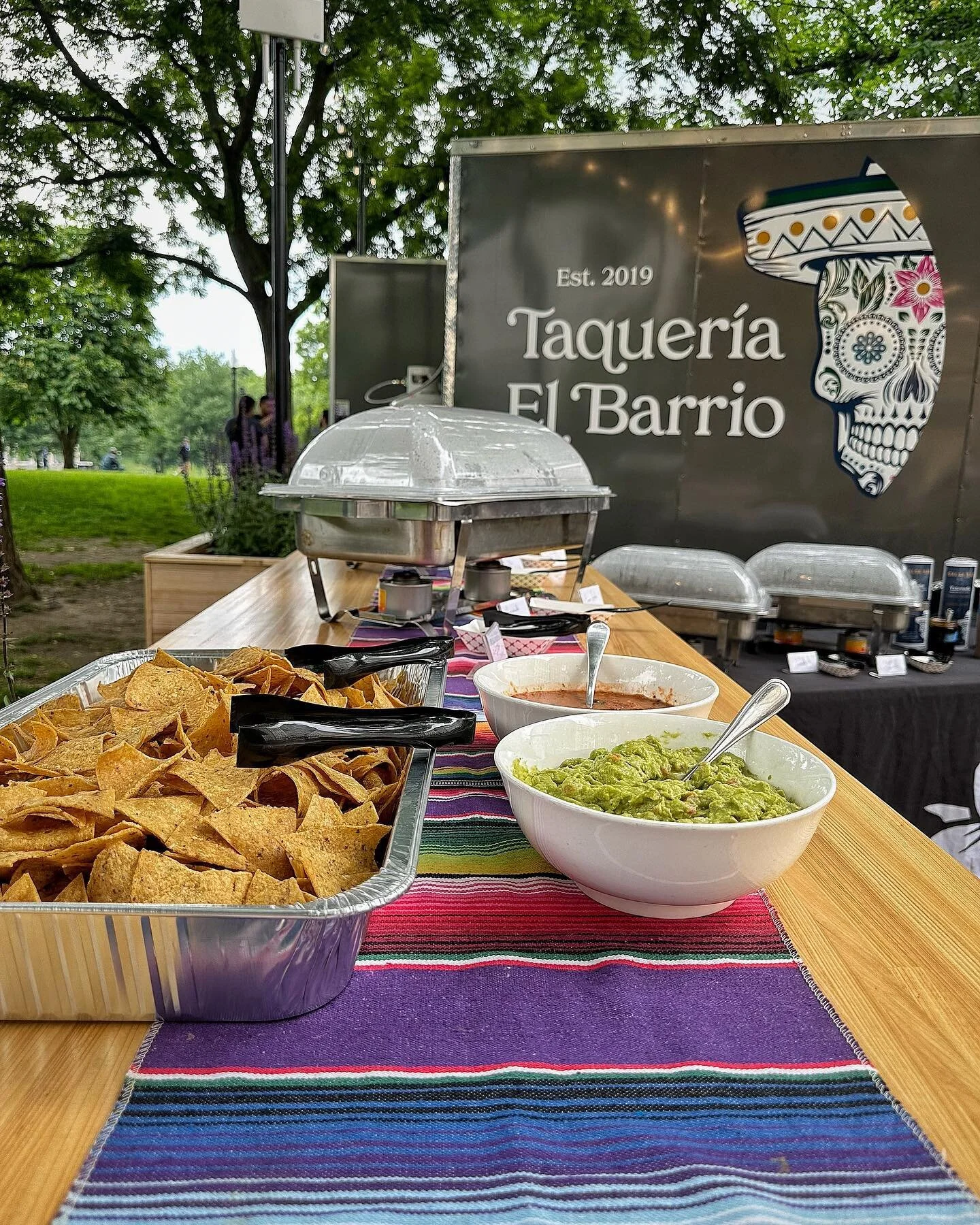 TAQUERIA EL BARRIO