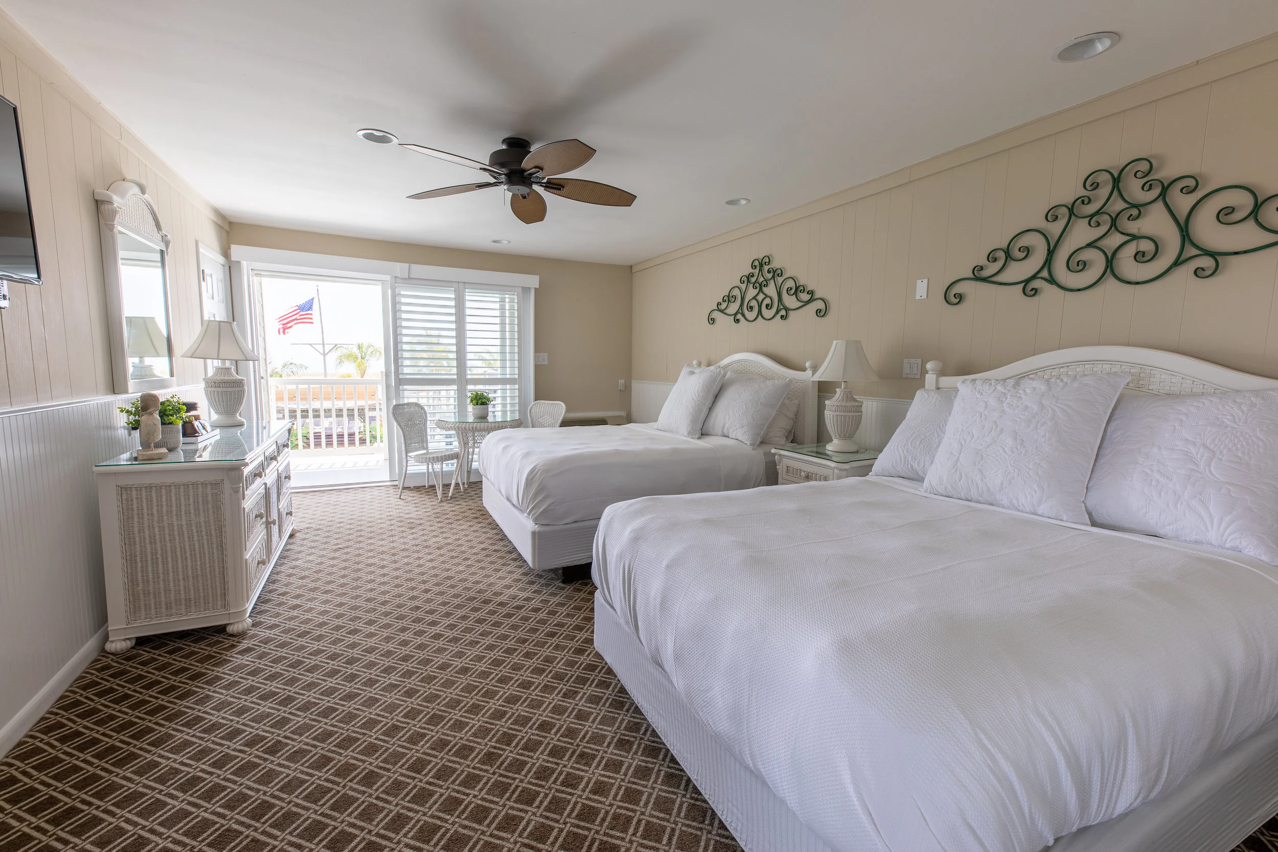 Interior & Exterior Photos — The Sea Shell Resort & Beach Club - Long ...