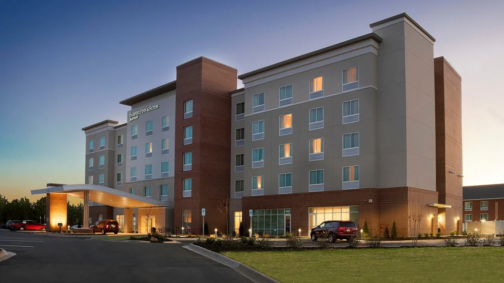 Summit Glass Contractors