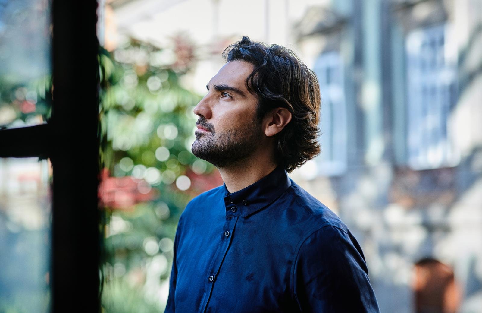 Jonathan Tetelman, tenor