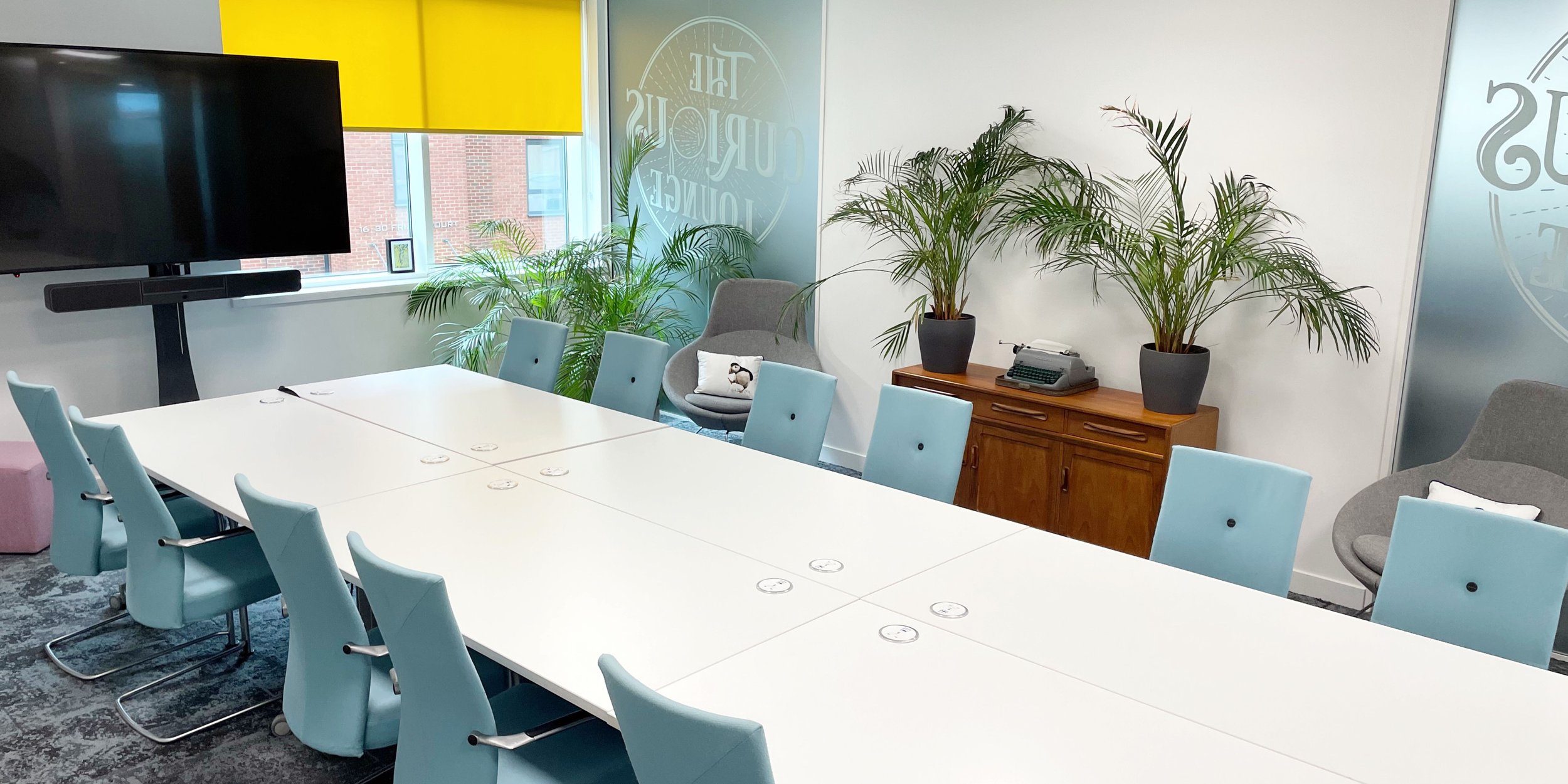 The Curious Lounge - Boardrooms next to Reading Train Station with high ...