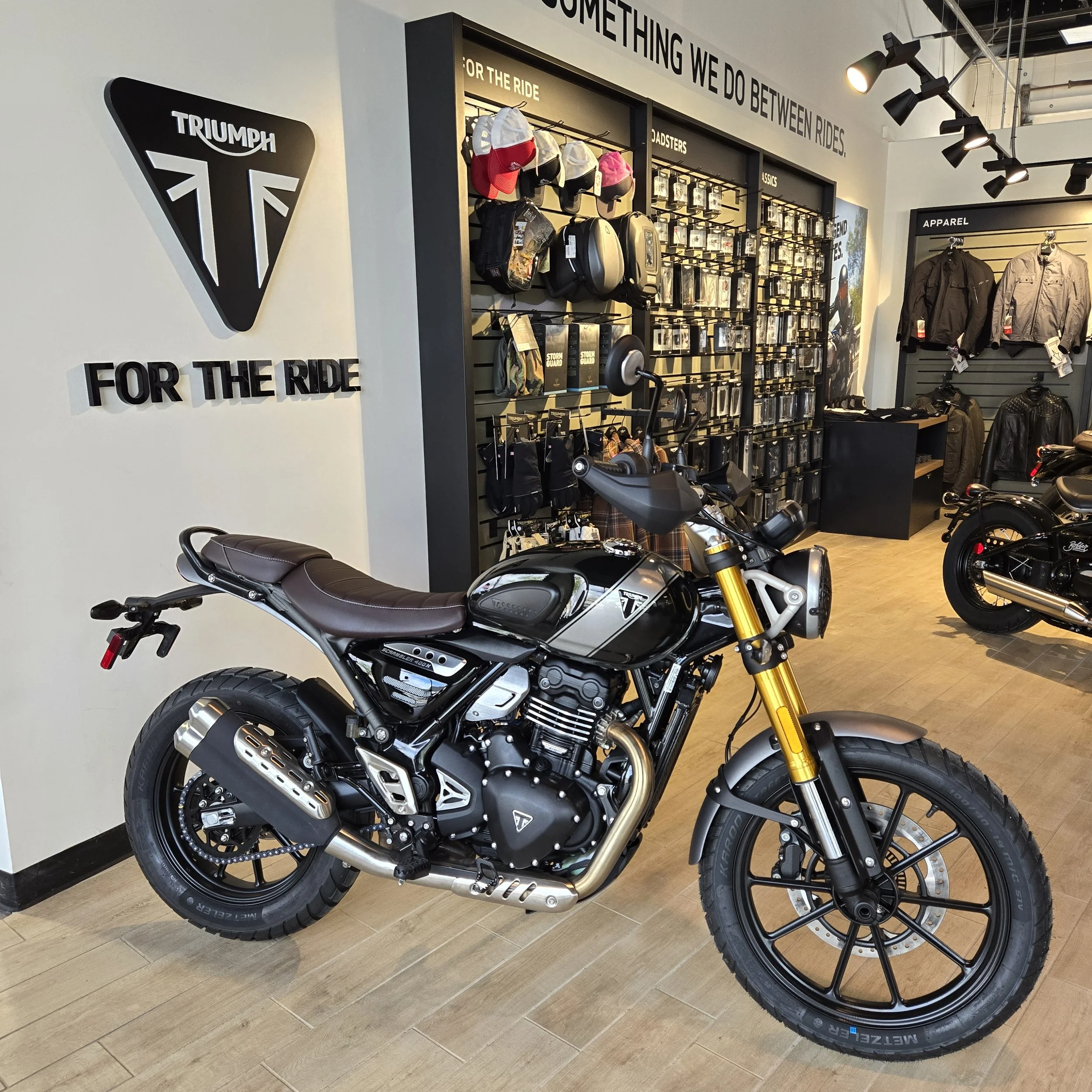 Triumph Classic 400 — Baxter Cycle Omaha