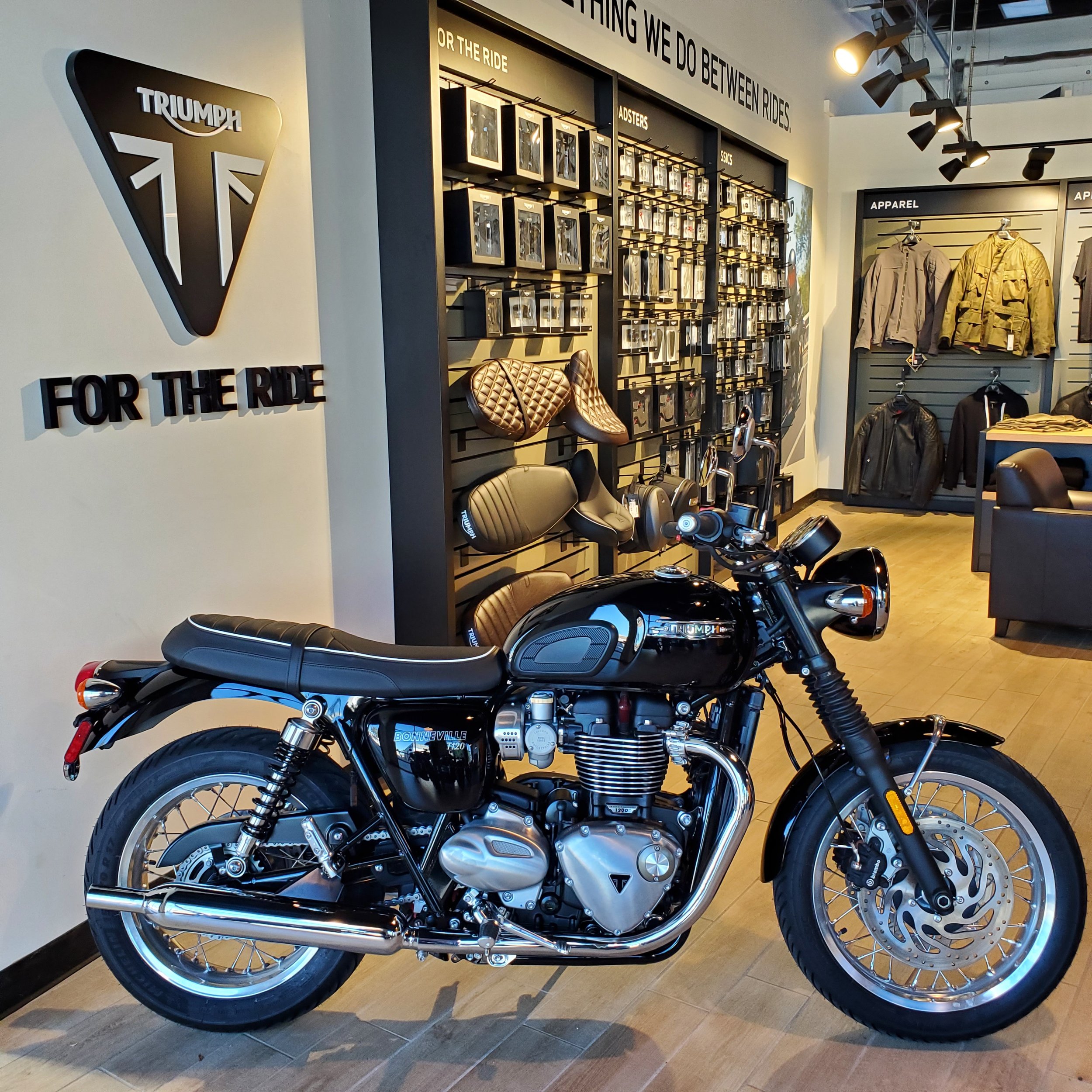 Triumph T100 — Baxter Cycle Omaha