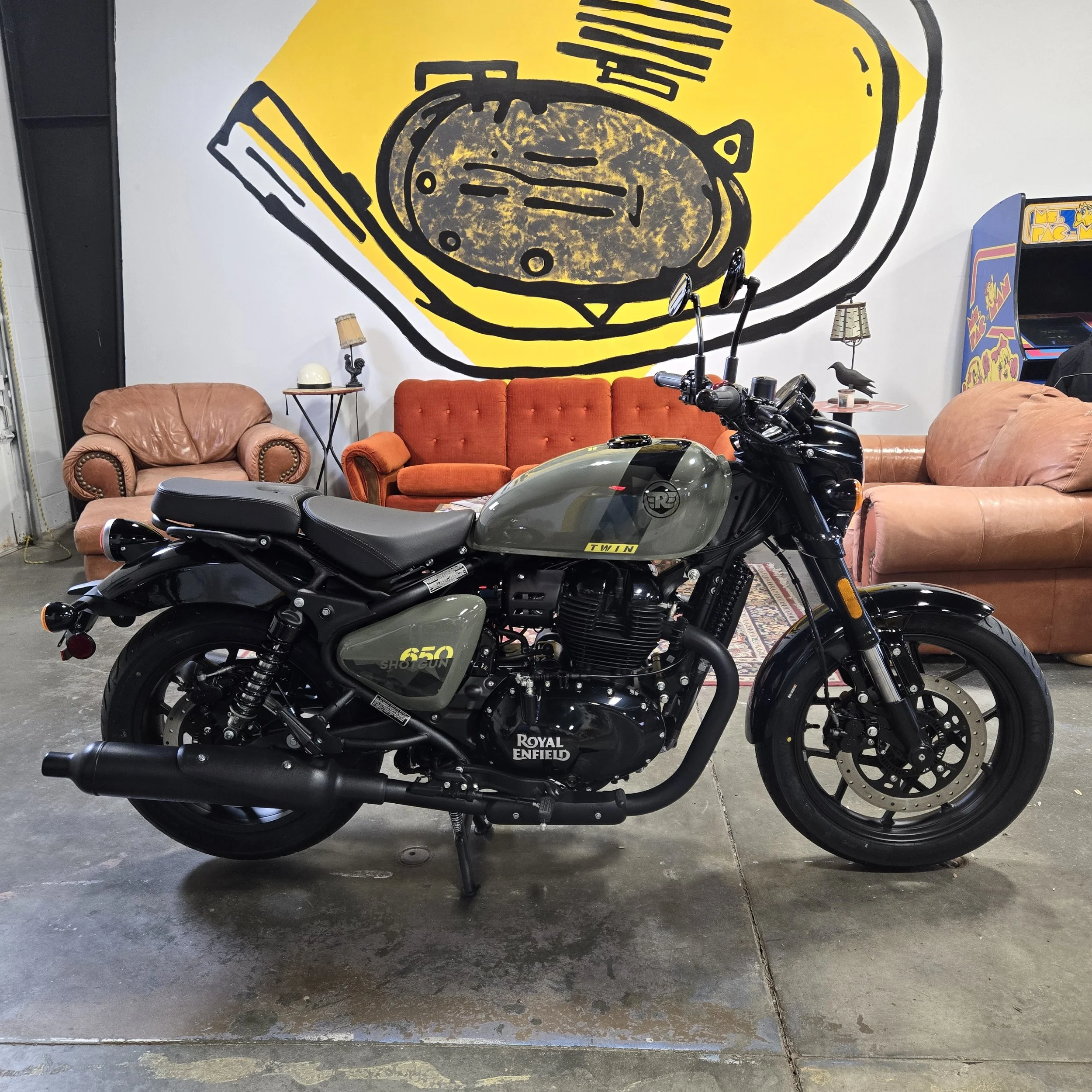 Shotgun 650 — Baxter Cycle Omaha