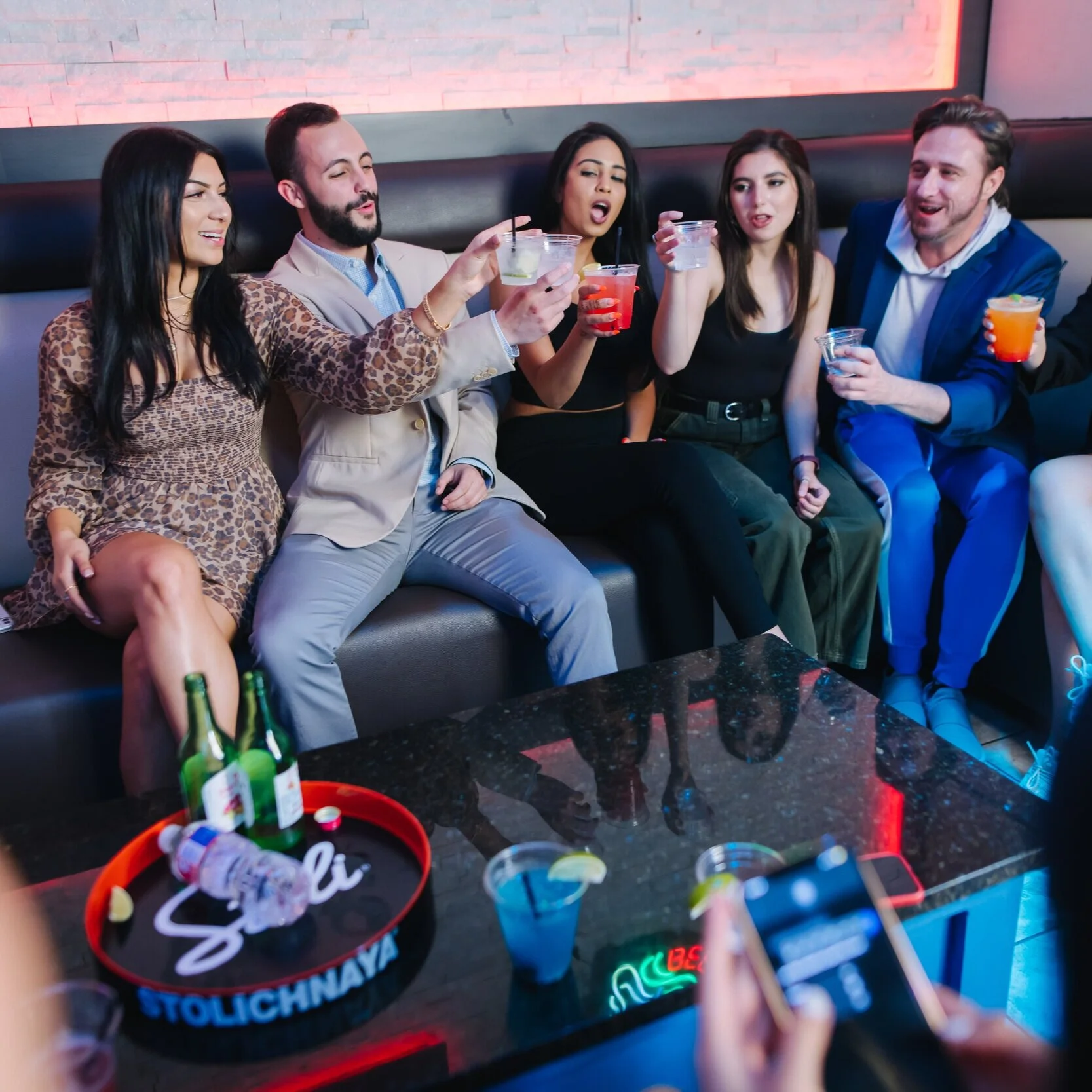 CITY NIGHT KTV BAR & CAFÉ