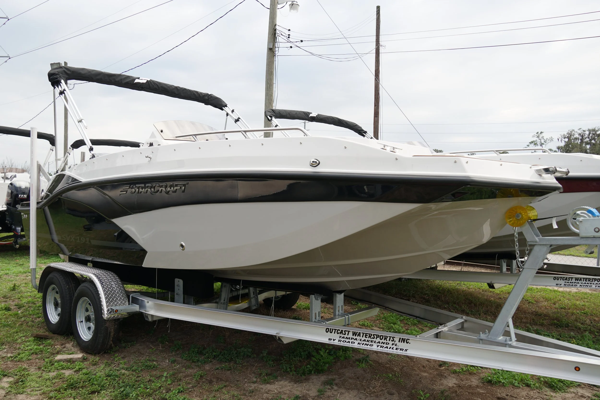 Starcraft Deckboats — Outcast Watersports