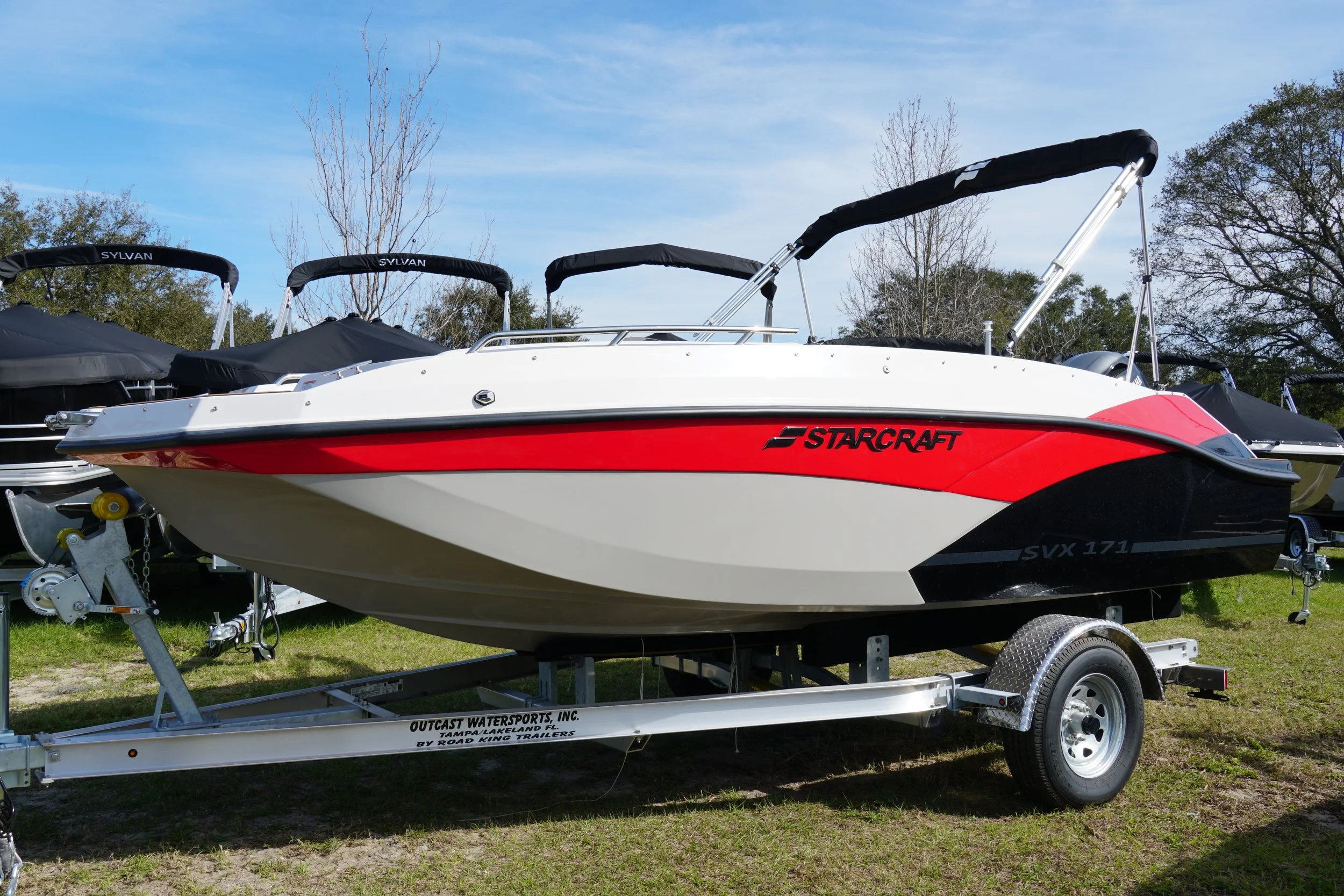 Starcraft Deckboats — Outcast Watersports