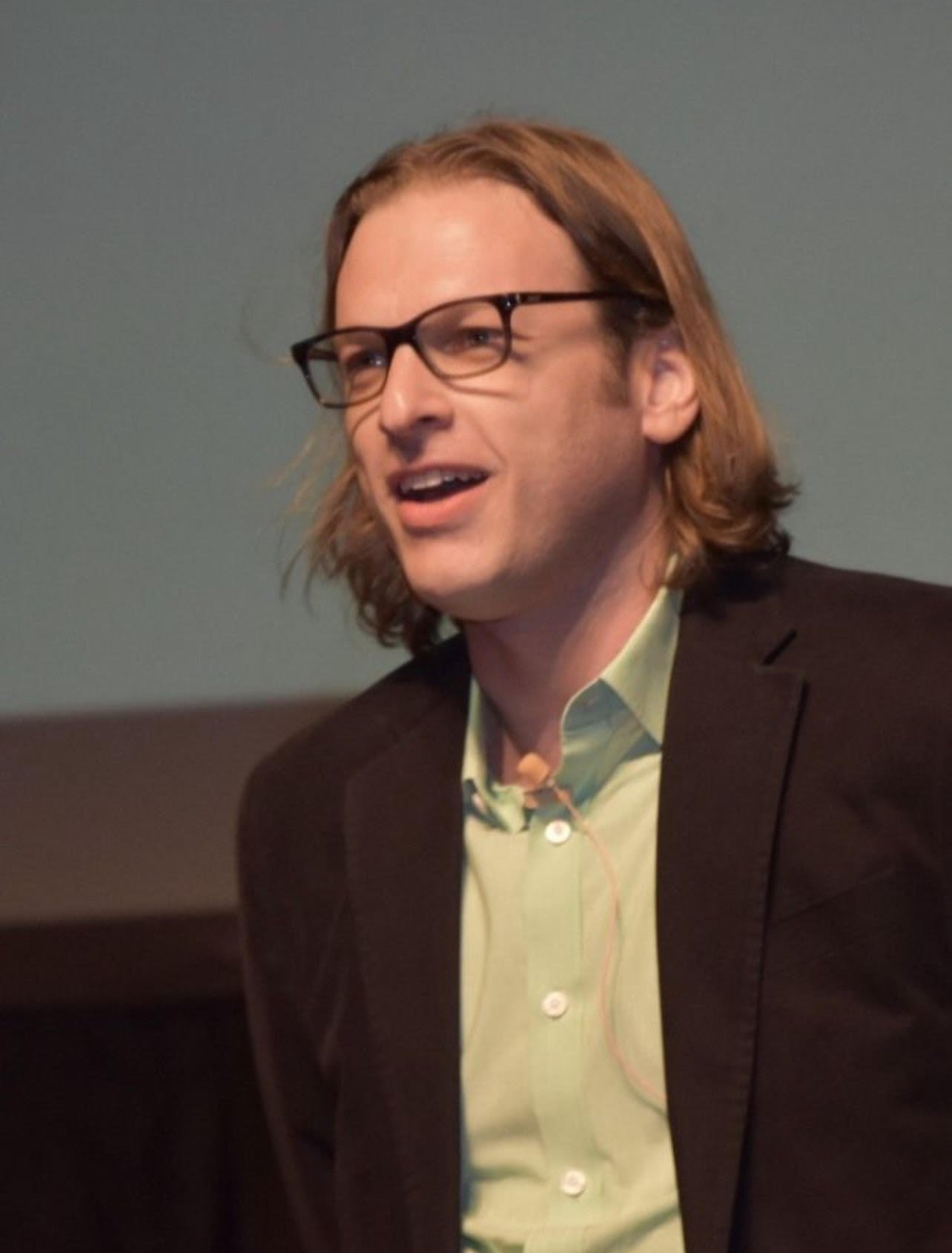 About Us — Worldbuildr