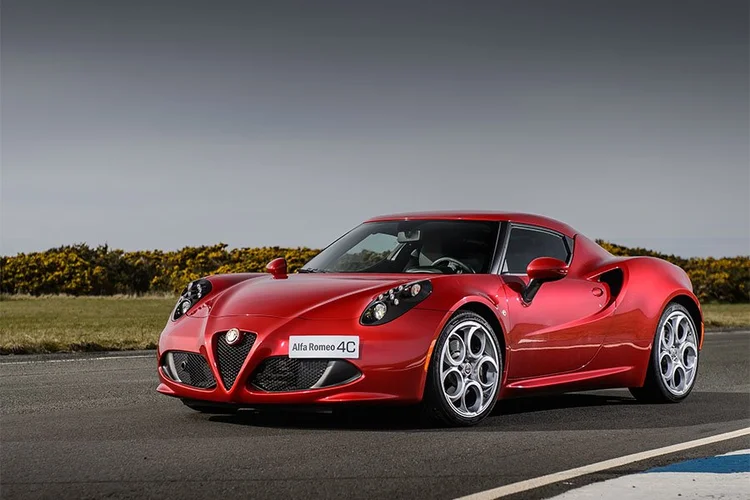 Alfa Romeo 4C Guide — Supercar Nostalgia