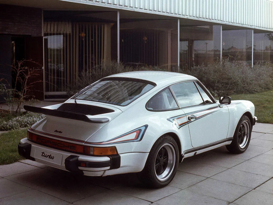 Guide: Porsche 930 3.0 — Supercar Nostalgia