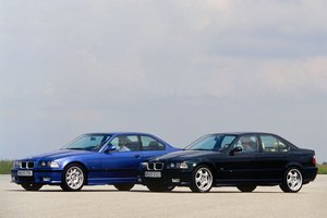 BMW E36 M3 3.2 Evolution Guide — Supercar Nostalgia