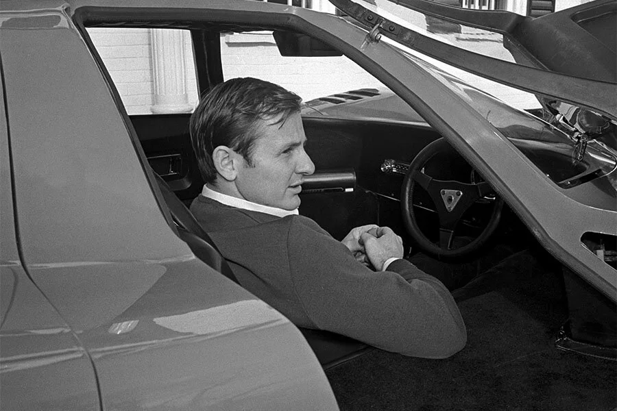 McLaren M6 GT Guide — Supercar Nostalgia