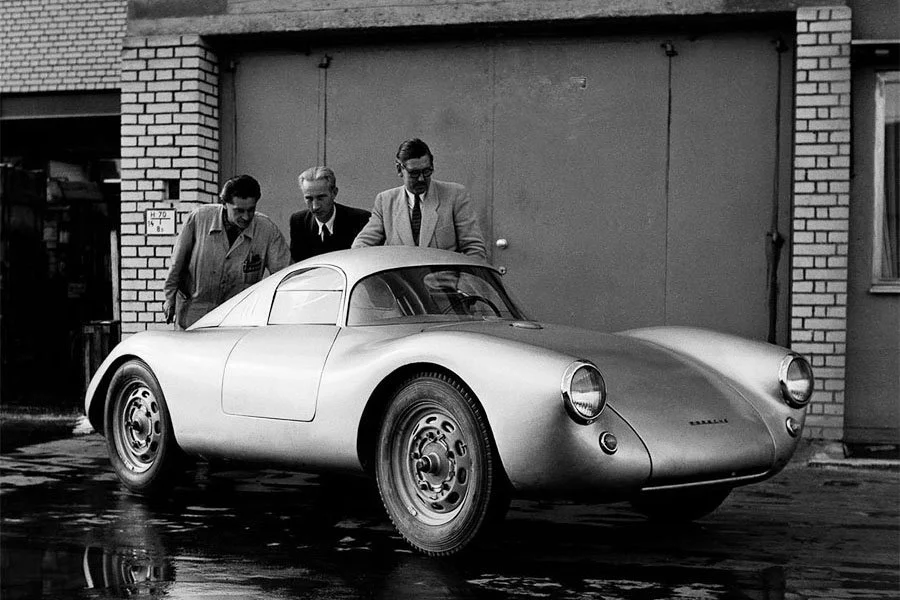 Guide: Porsche 953 — Supercar Nostalgia