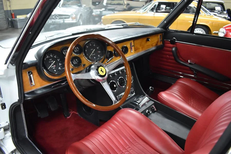 1967 Bianco Ferrari 330 GTC For Sale in New York — Supercar Nostalgia