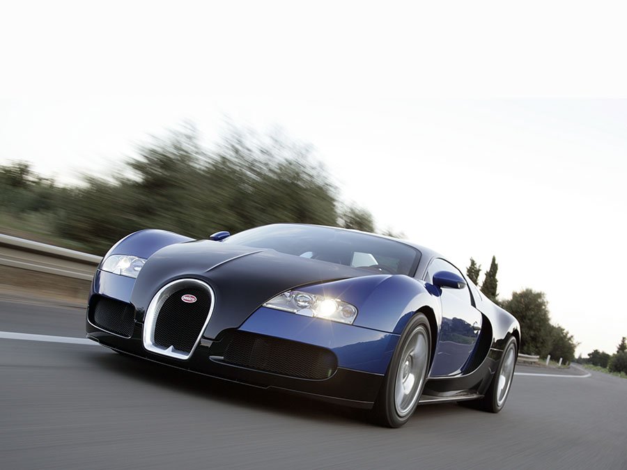 Bugatti 16.4 Veyron Guide — Supercar Nostalgia