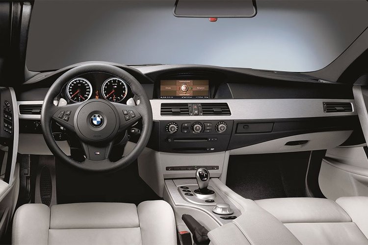 BMW E60 M5 Sedan & E61 M5 Touring Guide — Supercar Nostalgia