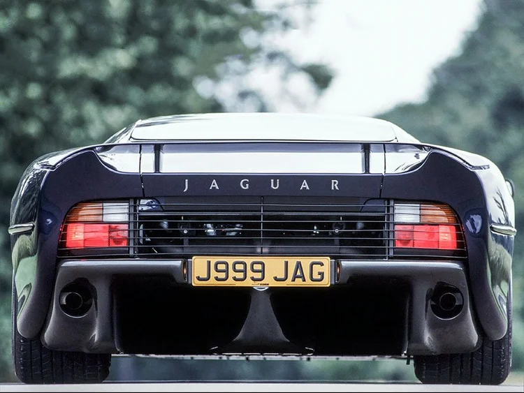 New Frontier: Jaguar XJ220 Guide — Supercar Nostalgia