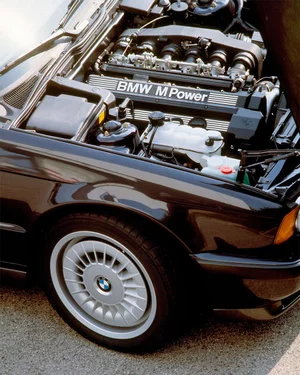 BMW E34 M5 3.6 Guide — Supercar Nostalgia