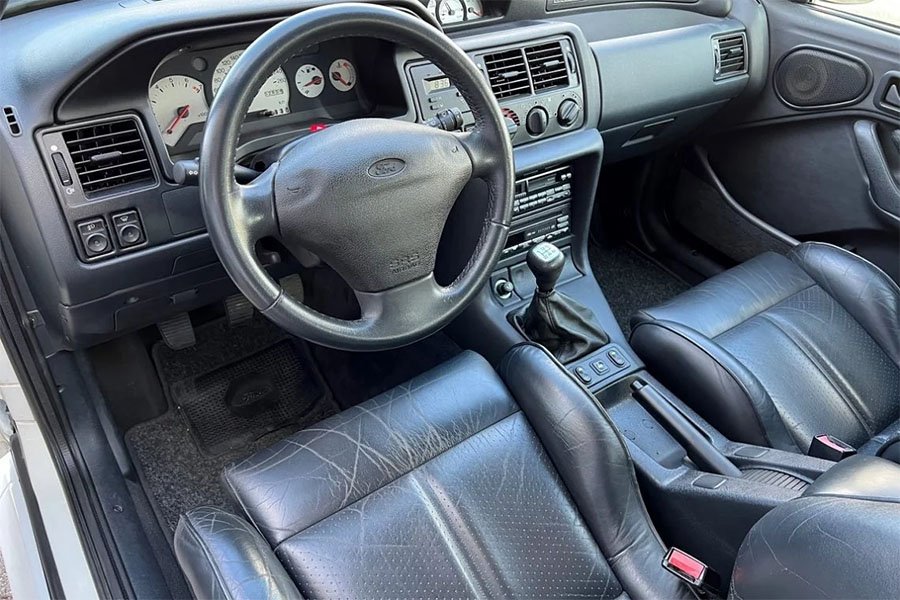 1995 Diamond White Ford Escort RS Cosworth For Sale in Switzerland ...