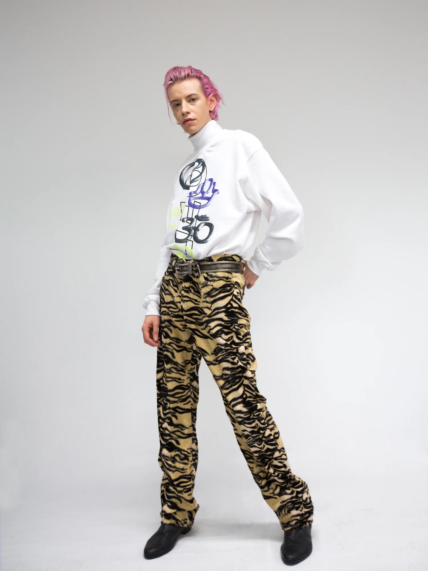 Discover LÉO’s first Capsule Collection — LĒO Official