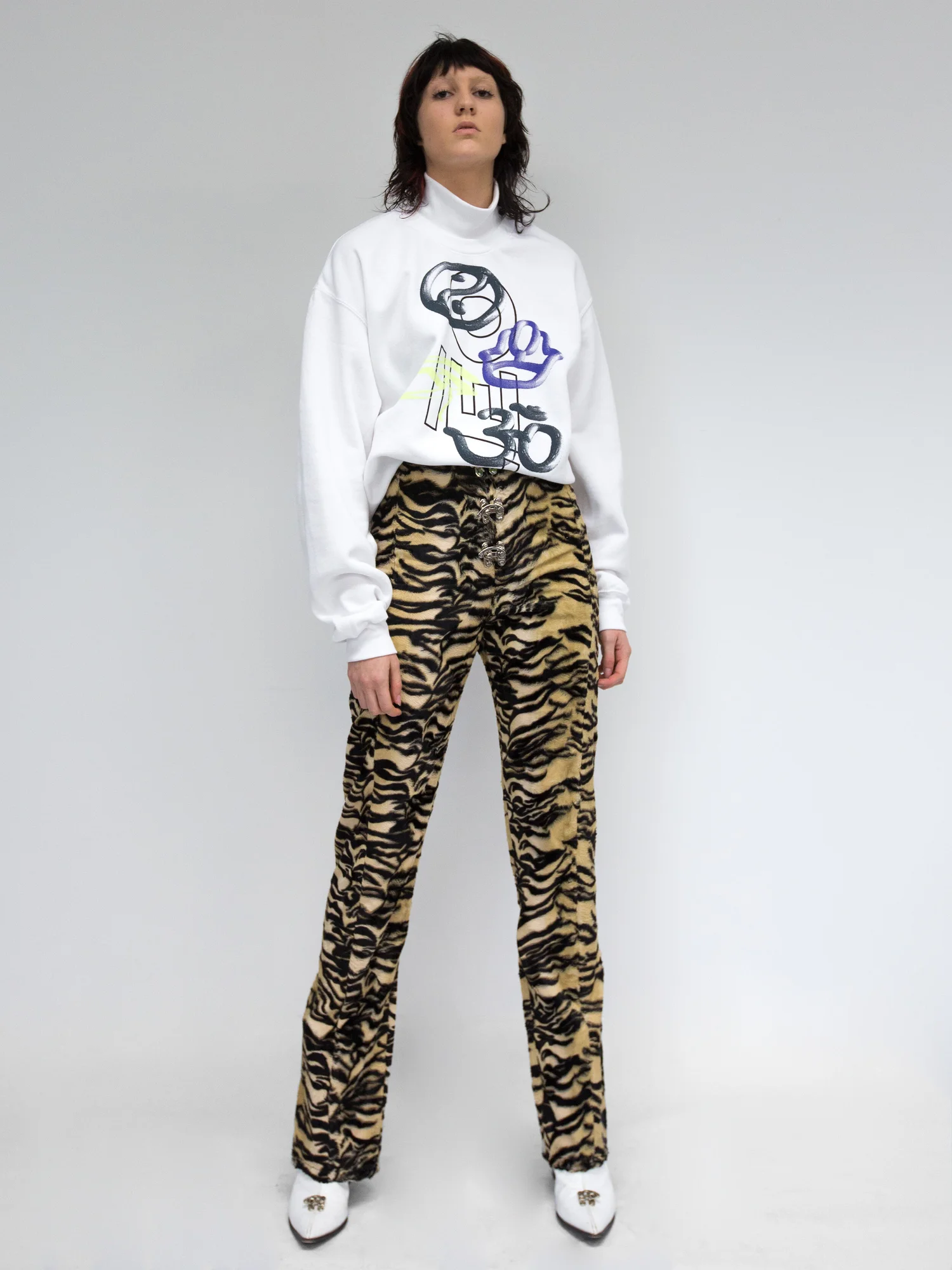 Discover LÉO’s first Capsule Collection — LĒO Official