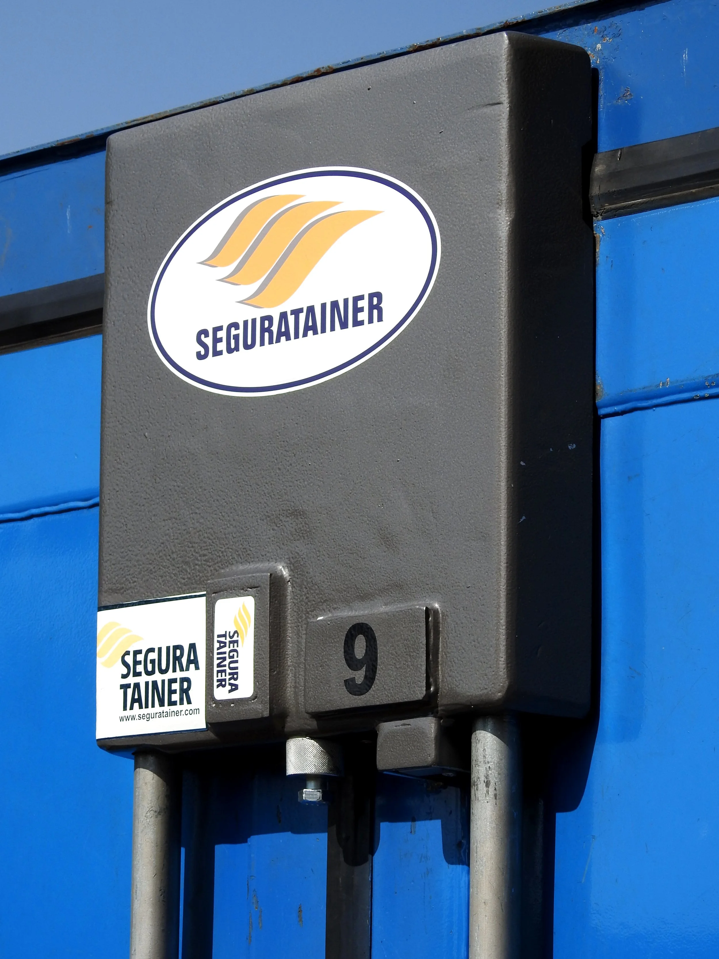 Seguratainer Claw Locks prevent loss of 465.000 USD during cargo heist ...