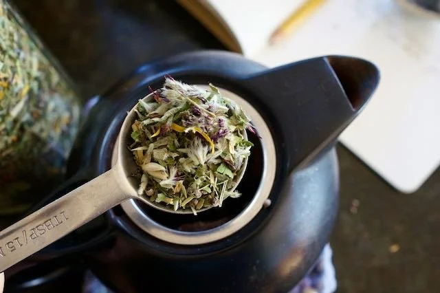 How to formulate handmade herbal teas
