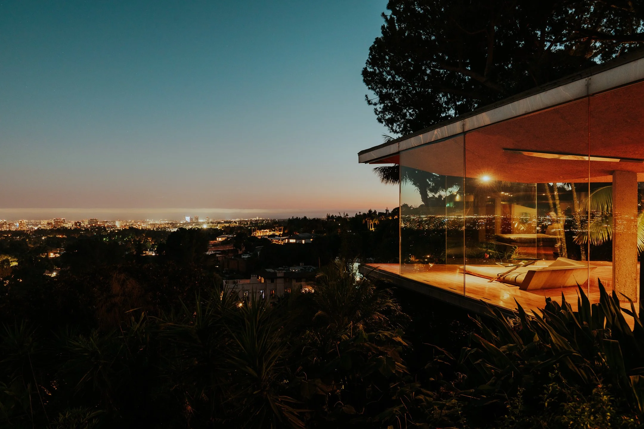 Open Space | The Sheats-Goldstein Residence and Club James, John ...