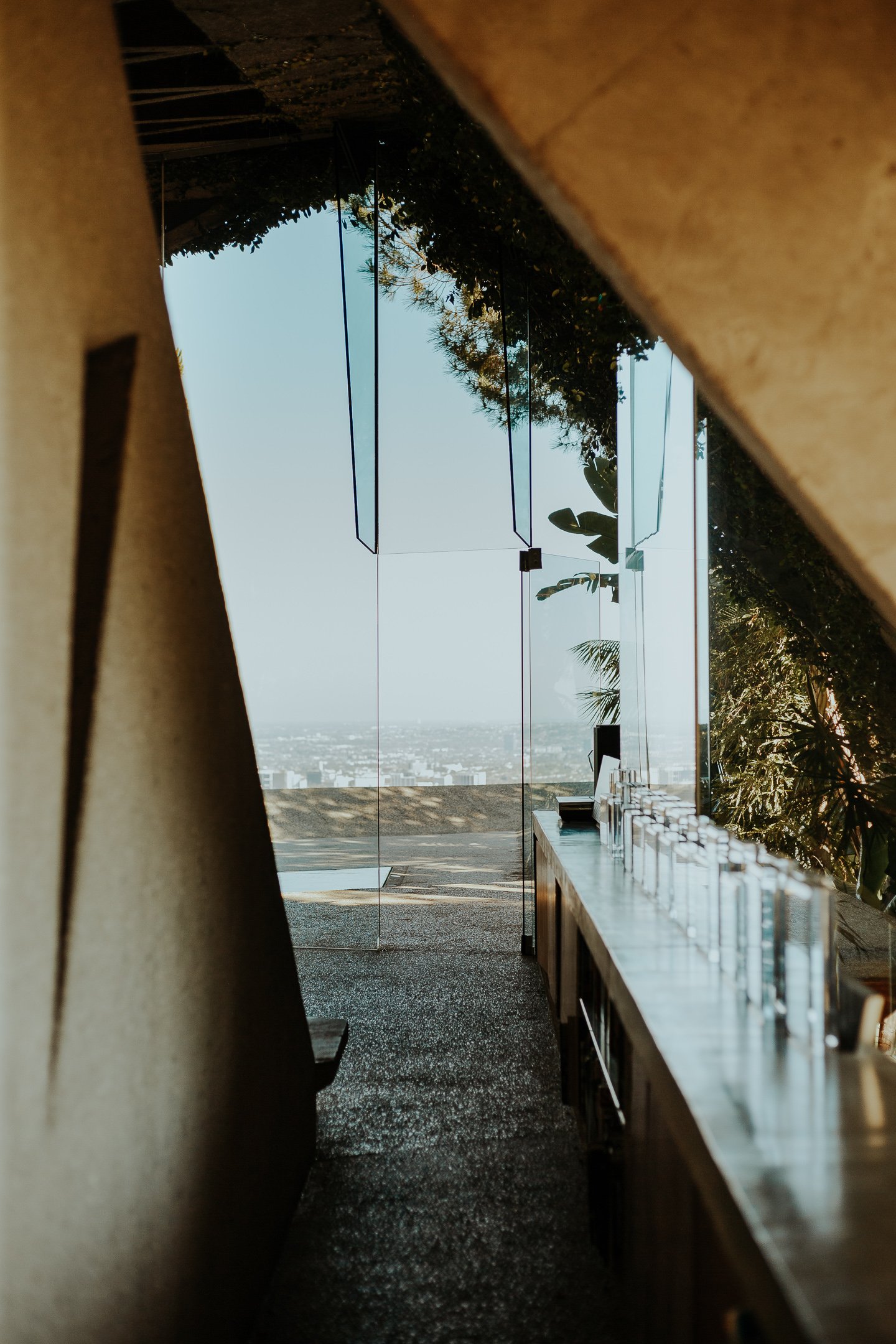 Open Space | The Sheats-Goldstein Residence and Club James, John ...
