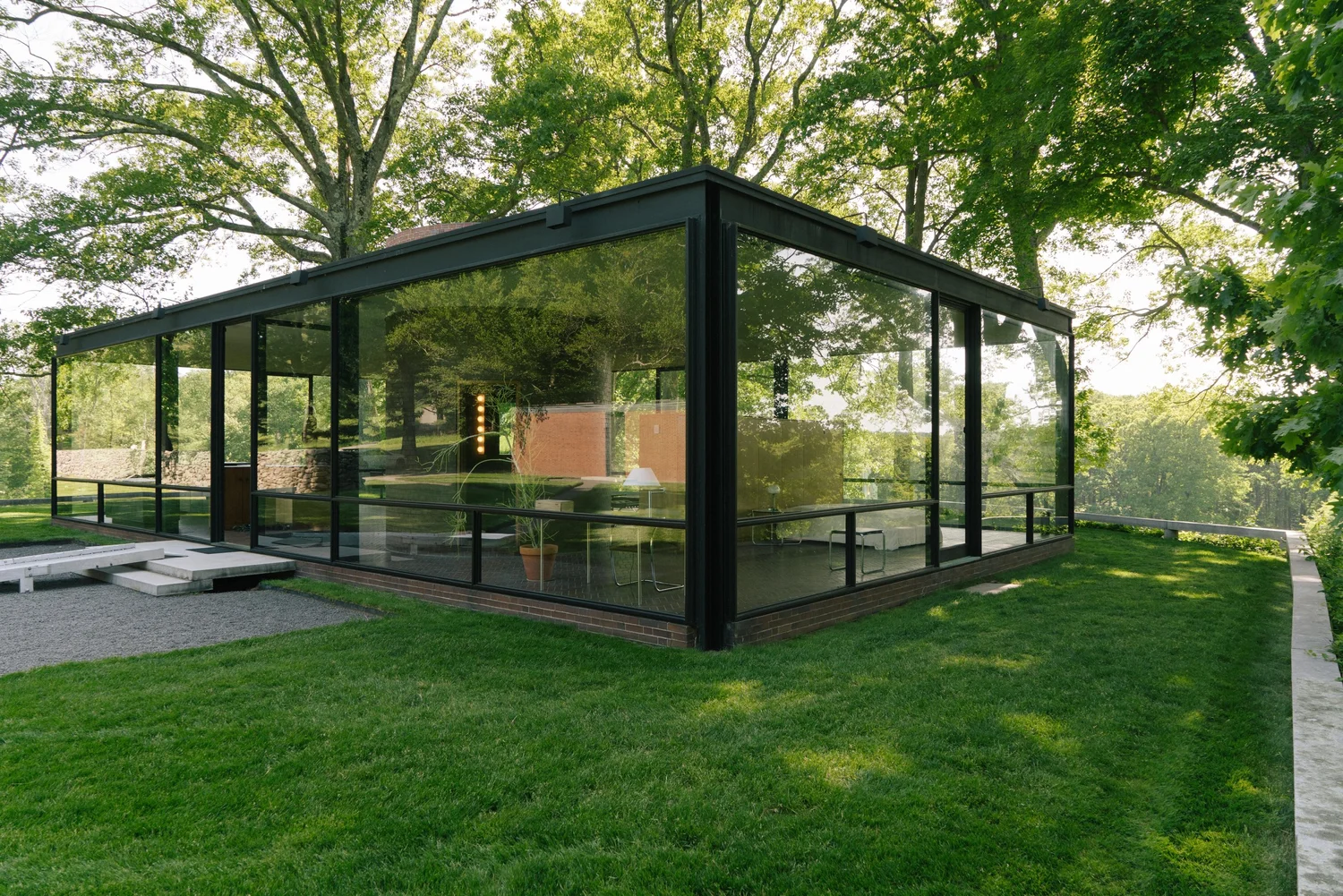 The Glass House, Philip Johnson 1949 — Open Space Series