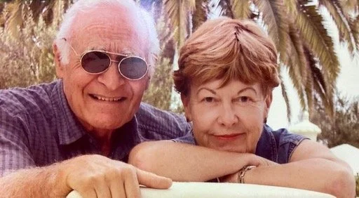 Harvey Dogs — The Artist