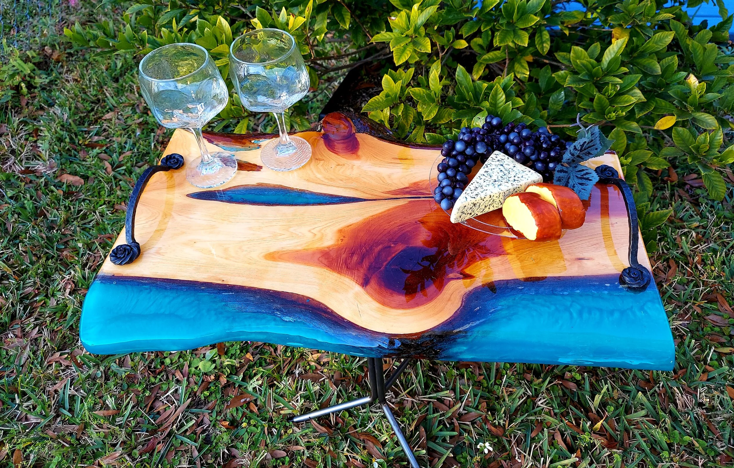 D & R Wood Slab Designs | Handcrafted Wood Slab Epoxy Furniture