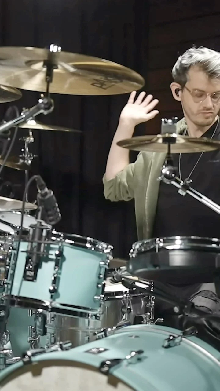 Chris Hoffmann | Drummer & Educating Artist