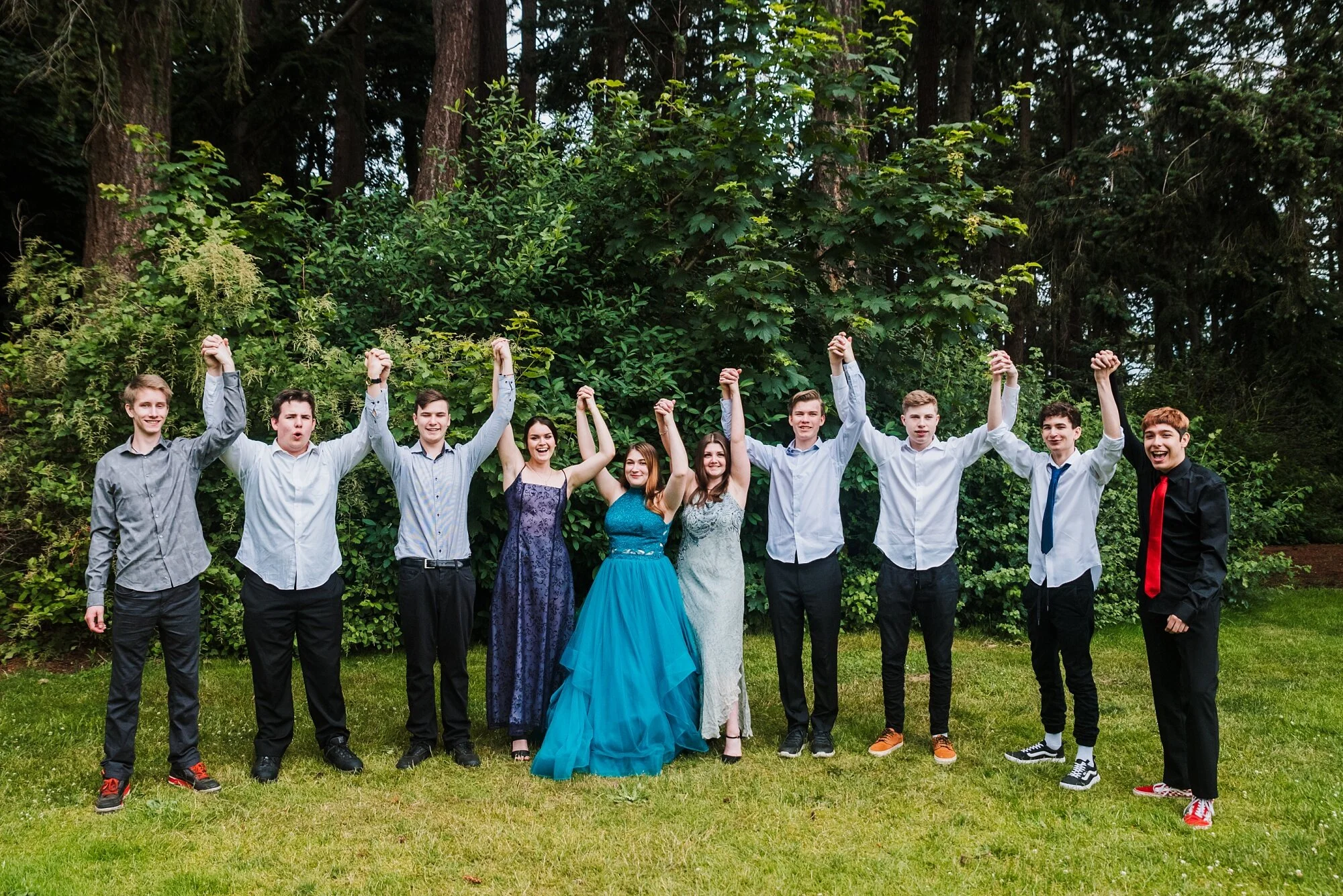 Grad Session Share: Highschool Graduate Friendship Session