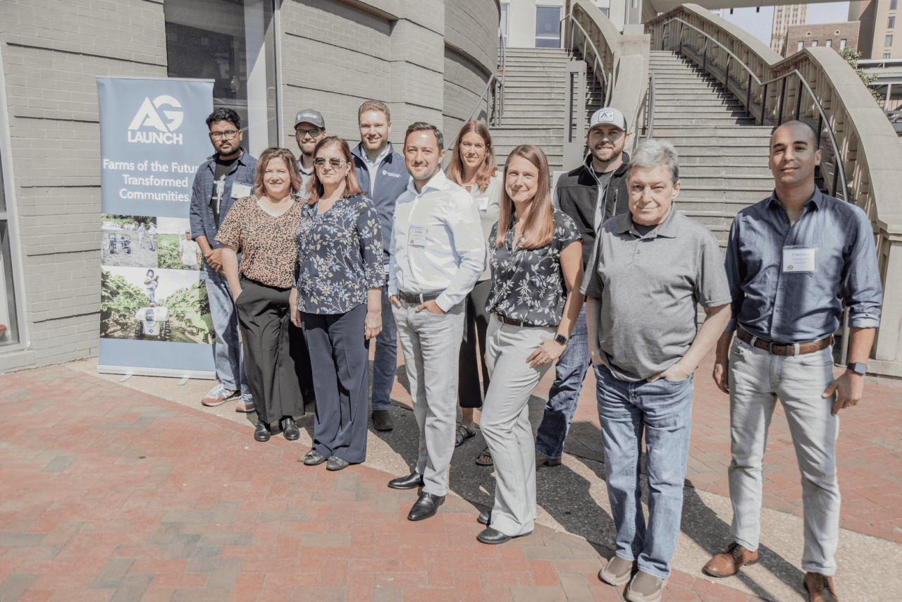 LiveGrow Bio Selected for Prestigious 2022 AgLaunch Row Crop Challenge ...