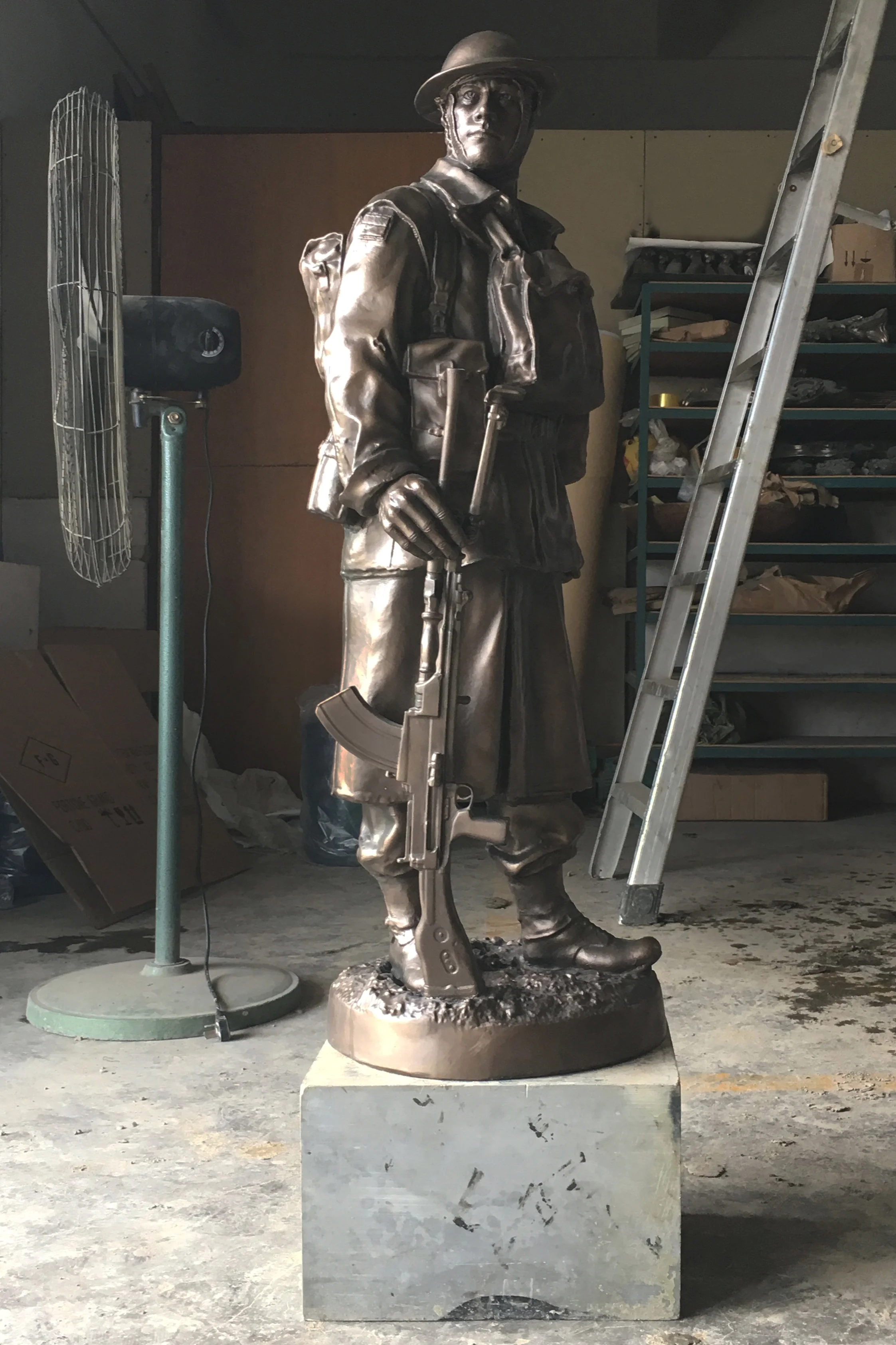 SCOTT EDWARDS SCULPTURE