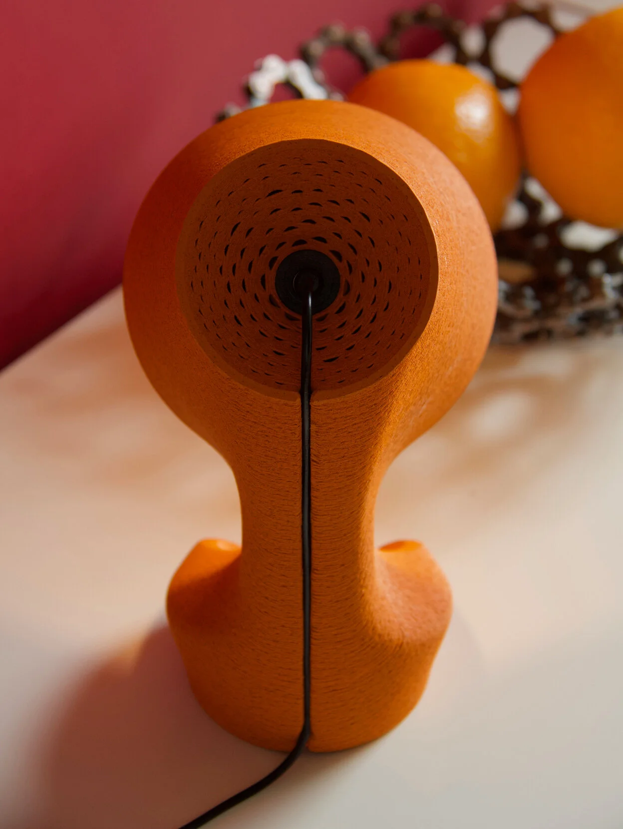 Ohmie table lamp, 3D printed with orange peel waste. Produced by Krill ...